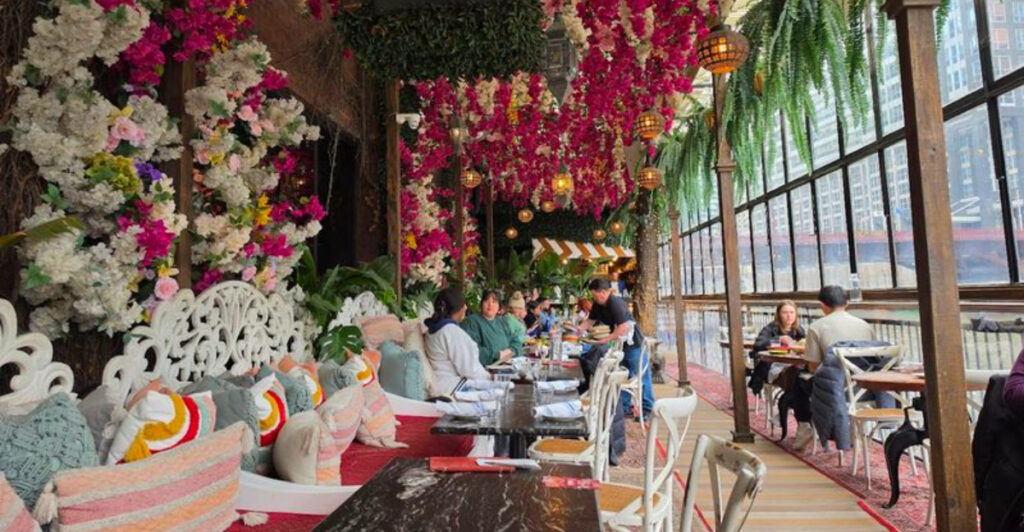 This Illinois Restaurant Serves Incredible Food With Some of the Most ...