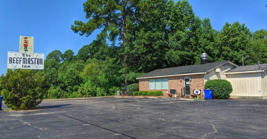 This North Carolina Restaurant Proves Great Prime Rib Tastes Even ...
