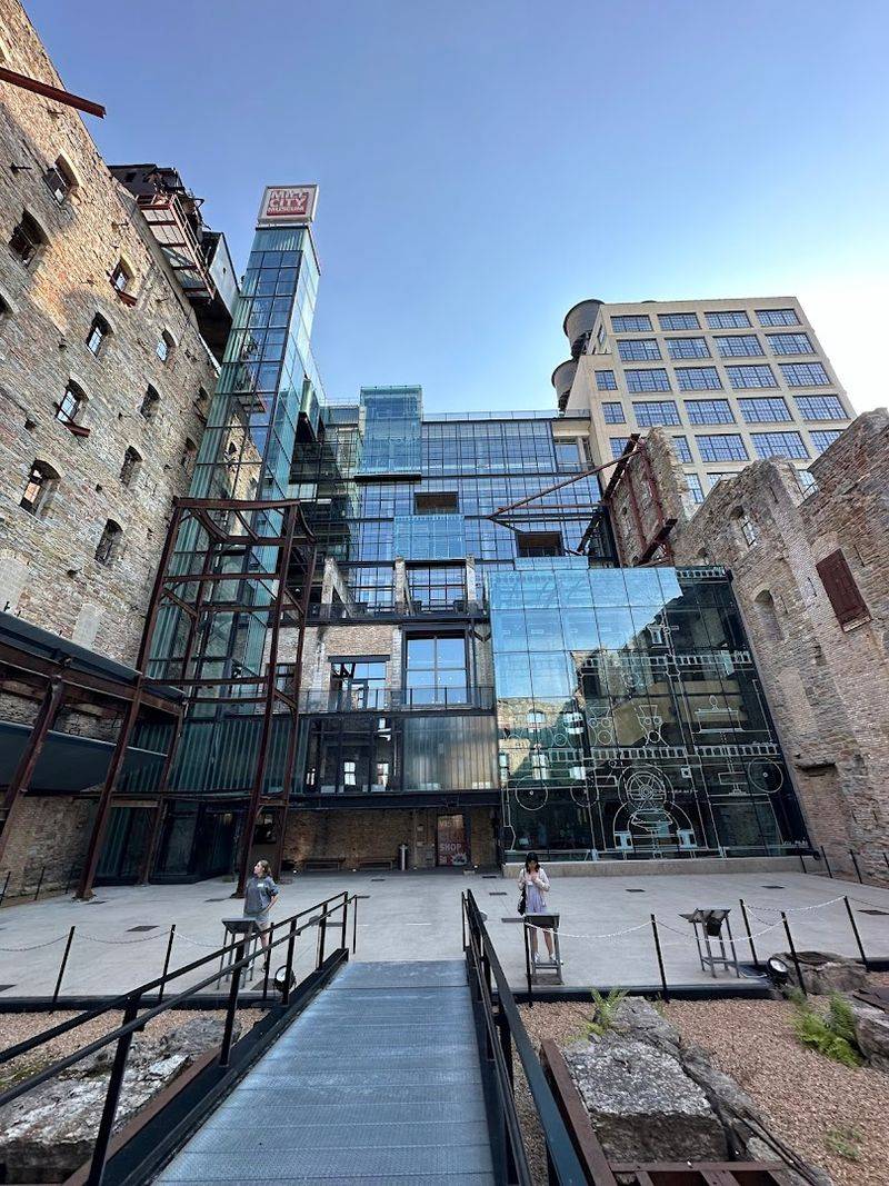 This Minneapolis Museum Was Built Inside the Ruins of the World's ...